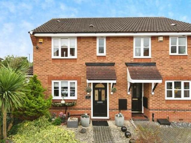 Wraysbury Drive, Laindon, 3 Bedroom Semi detached