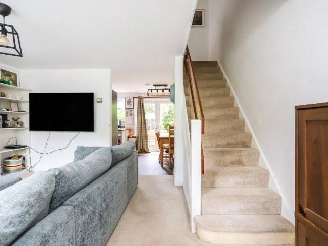 Wrecclesham Road, Wrecclesham, Farnham, Surrey, GU10