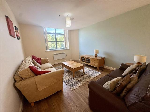 Wren Nest Mill, Glossop Brook Road. 2 bed apartment to rent £1,000 pcm £231 pw