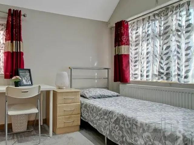 Wren Avenue, London, NW2 6SX, United Kingdom | Room for rent #168089736 | Rentberry
