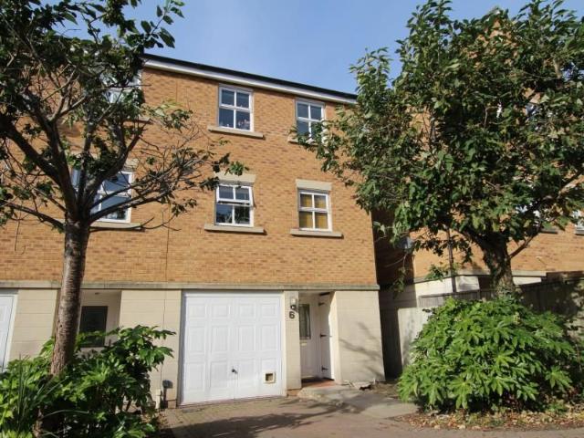 Wren Close, Stapleton, Bristol BS16, 6 bed town house to rent, £3,120 pcm | PrimeLocation