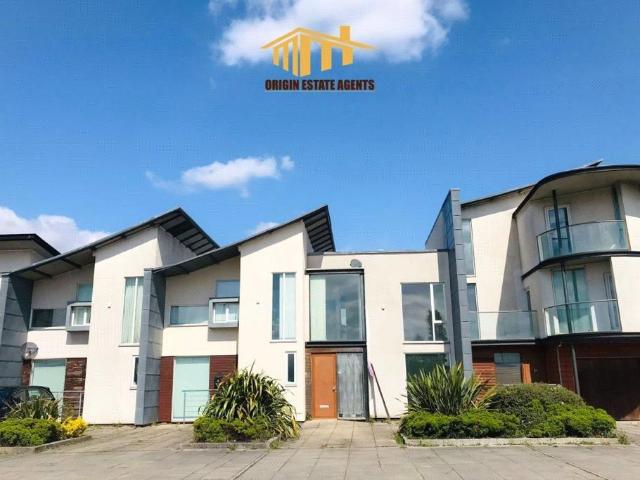 Wren Way, Manchester M11 2 bed terraced house to rent £1,550 pcm £358 pw