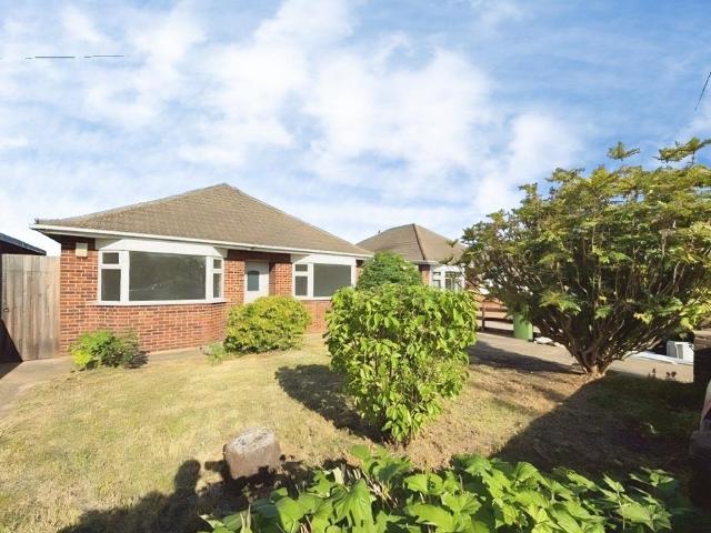 Wright Avenue, PETERBOROUGH, PE2 3 bed bungalow to rent £1,195 pcm £276 pw