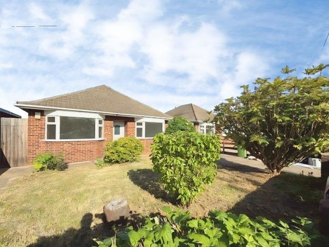 Wright Avenue, Peterborough PE2, 3 bed bungalow to rent, £1,195 pcm | PrimeLocation