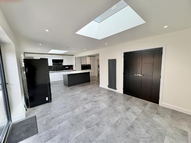 Wright Way, Bristol, BS16 4 bed house to rent £2,800 pcm £646 pw