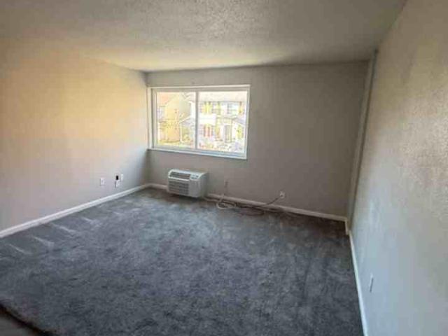 Wright View Apartments Studio Apartment for Rent at 848 Riverview Ter, Dayton, OH 45402 Old Dayton