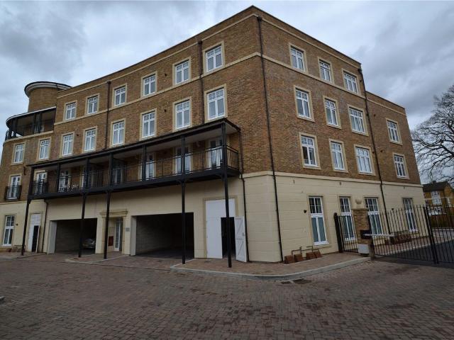 Wrights Court, 6 Jefferson Place, Bromley BR2, 2 bed flat to rent, £1,800 pcm | PrimeLocation