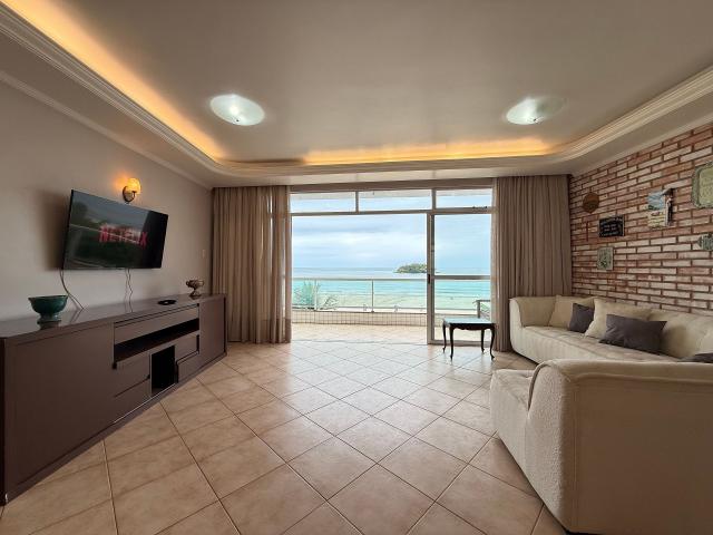 WS01 Pé na Areia com vista fogos de Réveillon