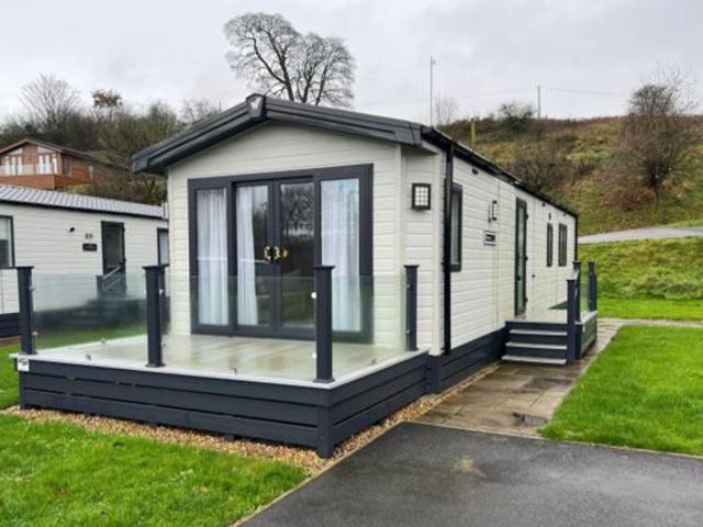 Www.fourseasonsparks.com River Dane Luxury Lodges, Somerford, 2 Bedroom Park