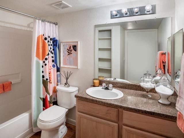 www.memorial heights.com 1 Bedroom Apartment for Rent at 201 S Heights Blvd, Houston, TX 77007 Washington Ave Memorial Park