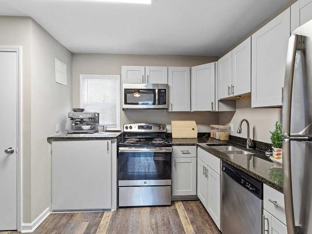 Wynwood Place Estates 2 Bedroom Apartment for Rent at 801 Vardaman St, Raleigh, NC 27610