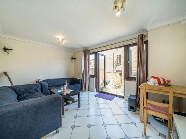 Wynan Road, E14, London