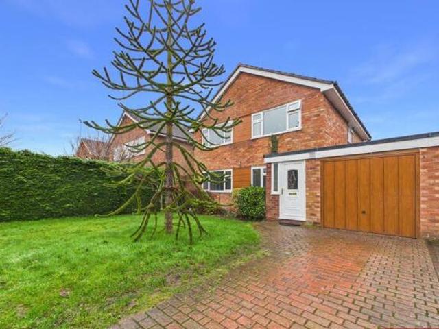 Wyndham Drive, Cefn Y Bedd, 4 Bedroom Detached