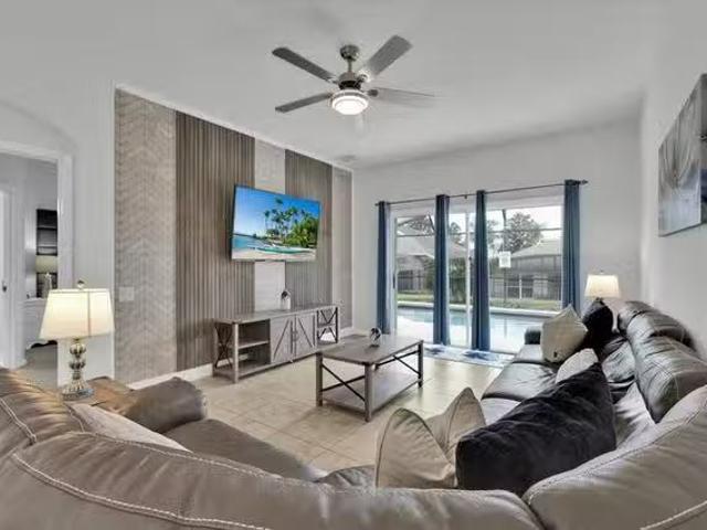 Wyndham Palms Way