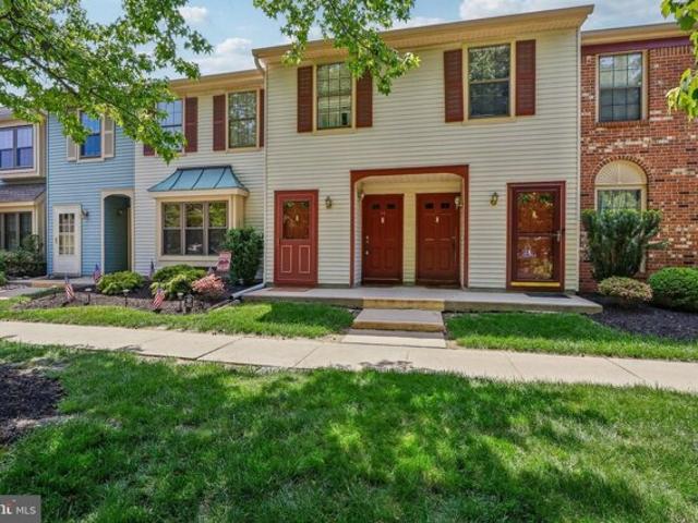 Wyndham Pl, Robbinsville, Condo For Sale