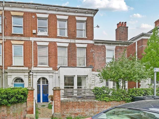 Wyndham Road, Salisbury SP1 2 bed flat to rent £1,185 pcm £273 pw