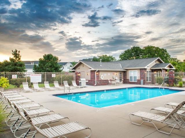 Wyndham Villas by Broadmoor 1 Bedroom Apartment for Rent at 9310 Western Ave, Omaha, NE 68114
