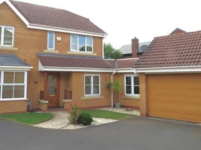 Wyndley Close, Sutton Coldfield, West Midlands, B74 | 4 bed house for rent #166757388 | Rentberry