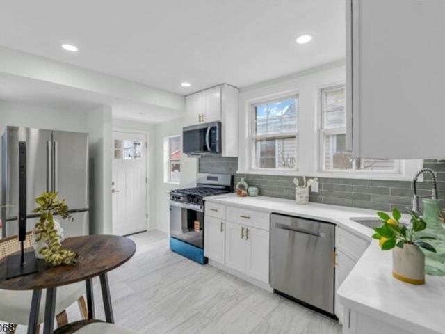 Wyndmoor Ave, Hillside, Home For Sale