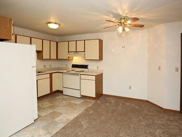 WYNDMERE ESTATES 2 Bed 1 Bath