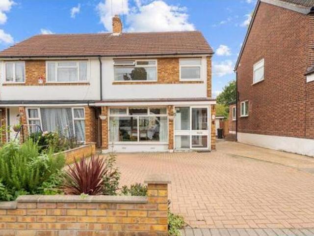 Wynndale Road, London, 3 Bedroom End
