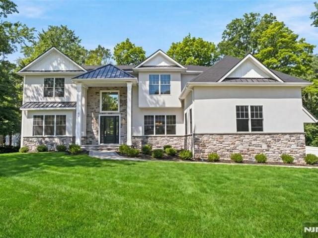 Wynnewood Rd, Livingston, Home For Sale
