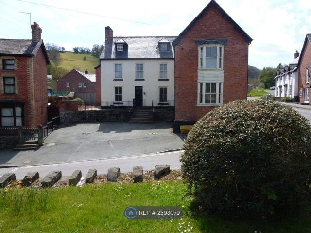 Wynnstay Flats, Welshpool SY21, 1 bed flat to rent, £425 pcm | PrimeLocation