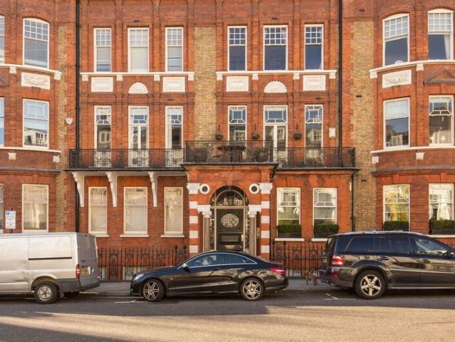 Wynnstay Gardens, London W8, 3 bed flat to rent, £6,717 pcm | PrimeLocation