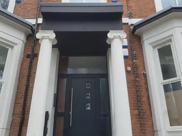 Wynnstay Grove, Manchester, M14 6XG, United Kingdom | 2 bed apartment for rent #137169356 | Rentberry