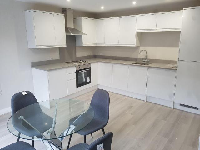 Wynnstay Grove Manchester 3 bed apartment to rent £1,935 pcm £447 pw