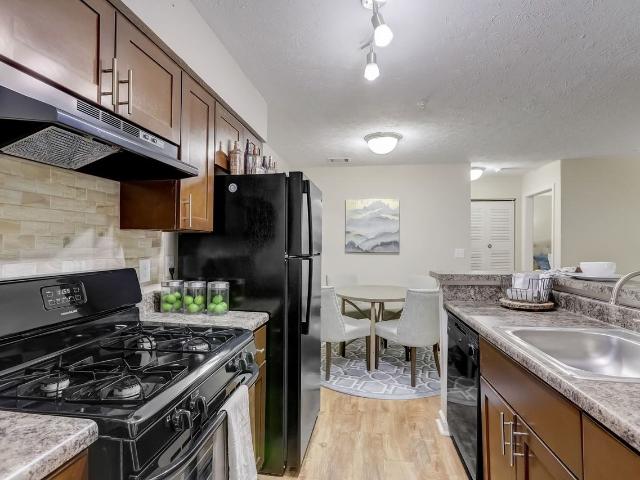Wynnwood Vinings 2 Bedroom Apartment for Rent at 1900 Tamarron Pkwy Se, Atlanta, GA 30339