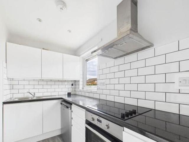 Wyatt Road, Crayford, Studio Flat For