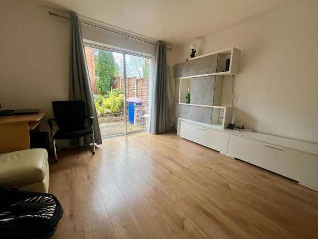 Wych Hill Park, Woking, GU22