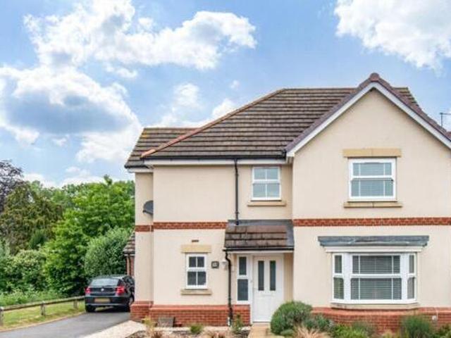 Wychbold, Cross Furlong, Droitwich, 4 Bedroom Detached