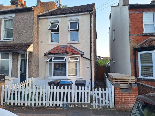 Wyche Grove, South Croydon CR2, 3 bed semi detached house to rent, £2,100 pcm | PrimeLocation