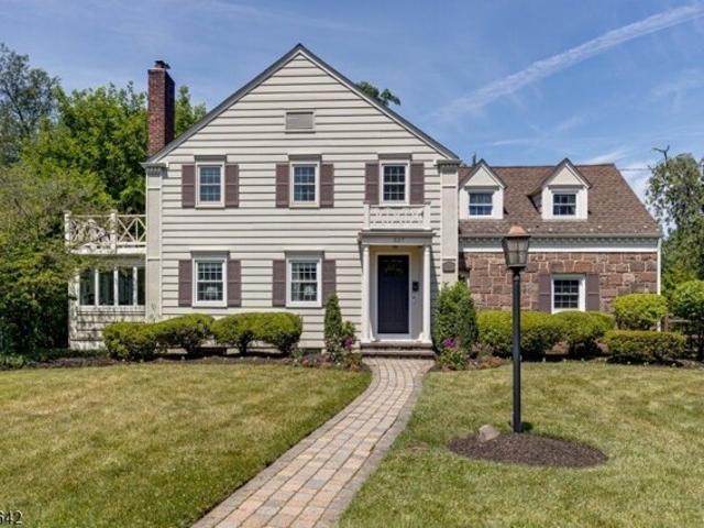 Wychwood Rd, Westfield, Home For Sale