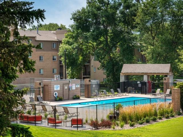 Wycliffe by Broadmoor 2 Bedroom Apartment for Rent at 15202 Wycliffe Dr, Omaha, NE 68154 Piedmont Wycliffe