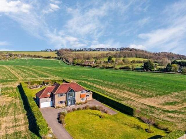 Wycombe Road, Saunderton, 5 Bedroom Detached