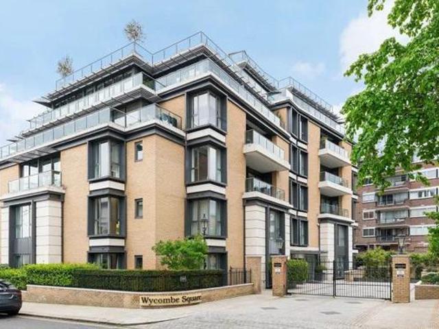 Wycombe Square, Notting Hill Gate,2 Bedroom Apartment