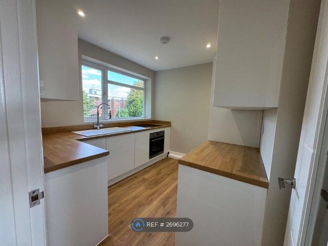 Wye House, Worthing BN11, 2 bed flat to rent, £1,350 pcm | PrimeLocation