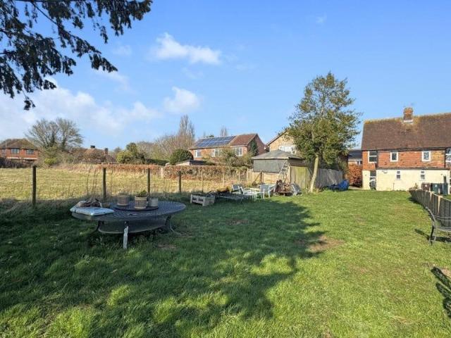Wye Road, Boughton Lees TN25 4HY