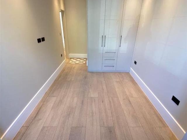 Wykeham Road, London NW4, Studio to rent, £1,300 pcm | PrimeLocation