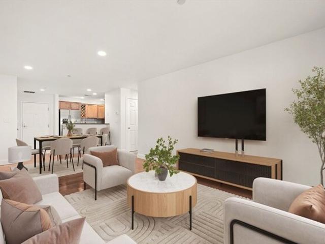 Wyllis Ave Unit,everett, Condo For Sale