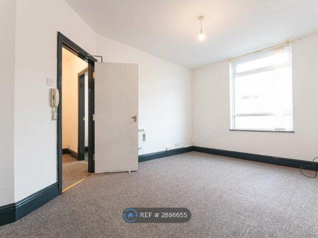 Wyresdale Road, Bolton BL1, 1 bed flat to rent, £695 pcm | PrimeLocation