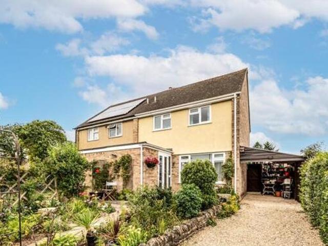 Wysdom Way, Burford, 3 Bedroom Semi detached