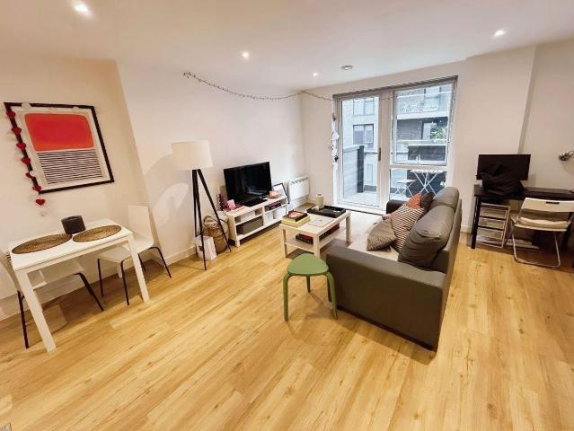 X1 Plaza, Every Street, Manchester M4, 1 bed flat to rent, £1,250 pcm | PrimeLocation