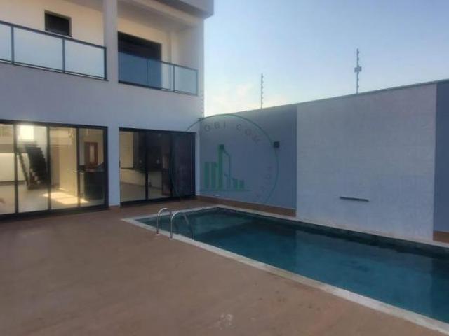 💎 Luxo e Sofisticação: Sobrado com 3 Dormitorios, Piscina e Acabamento Premium.