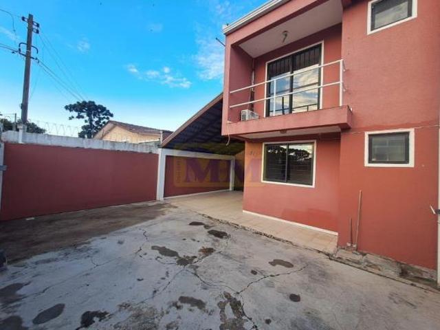 📍  Sobrado de frente para a rua no bairro Vargem Grande, em Pinhais!