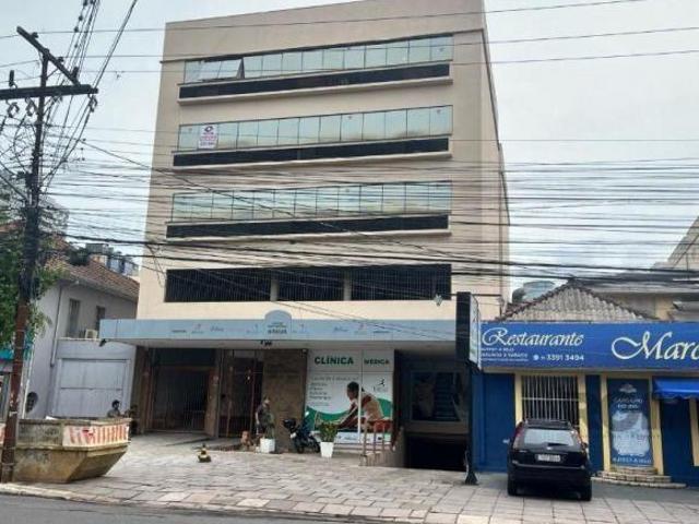 🚨  Oportunidade imperdível! Sala comercial com vaga dupla na Cristóvão!