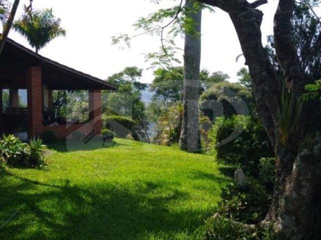 🌿  CHÁCARA À VENDA EM NAZARÉ PAULISTA – ACEITA PERMUTA! 🌿